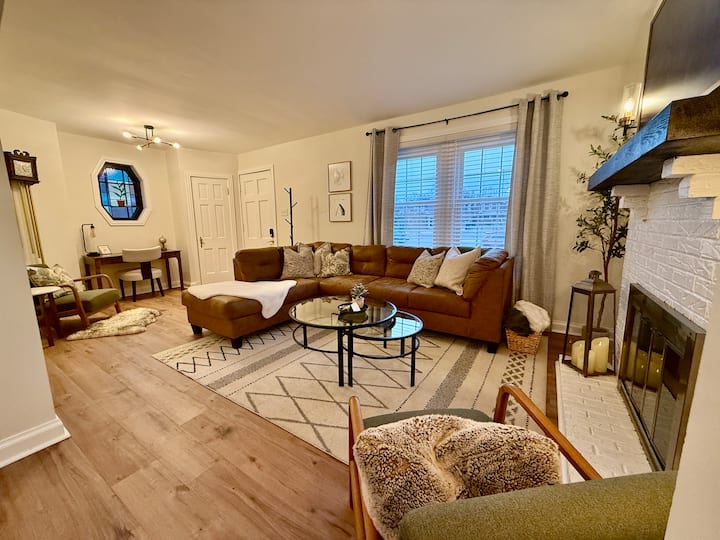 Bricks On Watson | Organic Modern Home In Stl - Saint-Louis, MO