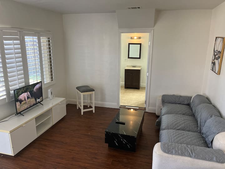 Spacious Three Bedroom Two Bath Home Near Midtown - Sacramento, CA