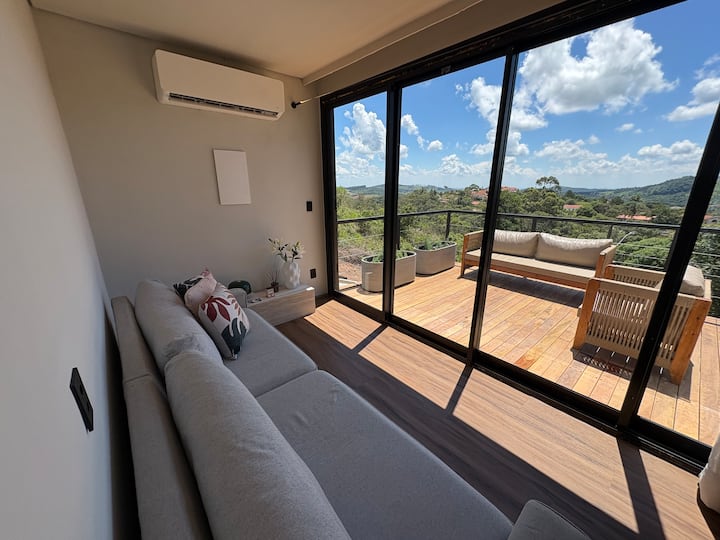 Com Jacuzzi - Container Da Serra - Serra Negra