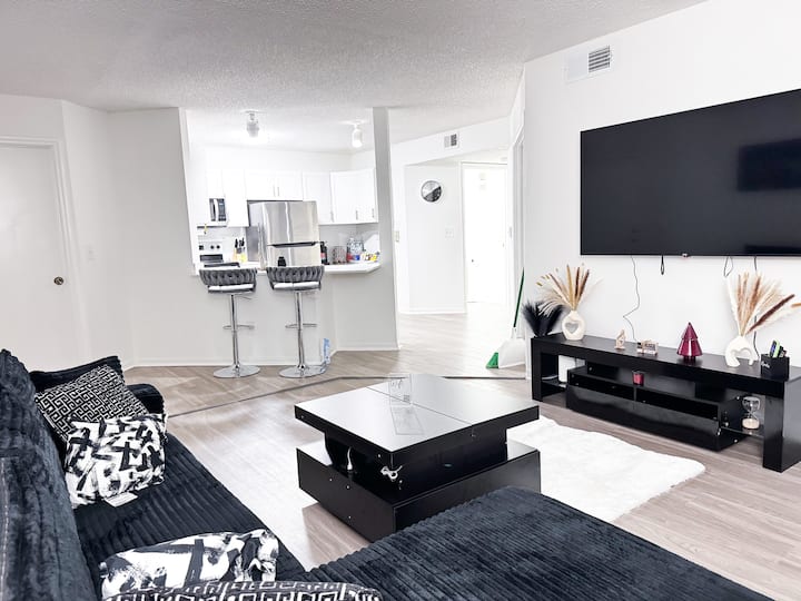 South Florida Escape | 2br Condo W/ Pool & Gym - Pompano Beach, FL