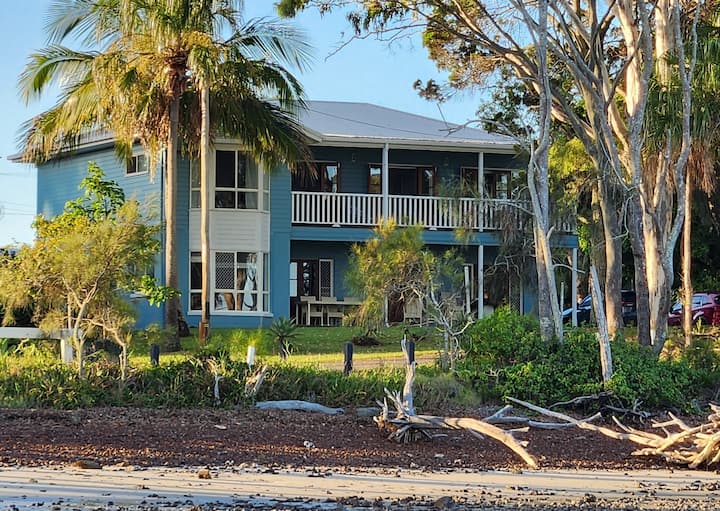 Poona Heights Kondari: Esplanade Waterfront House. - Australia