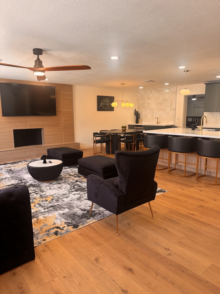 Flagstaff Modern Gateway - Flagstaff, AZ