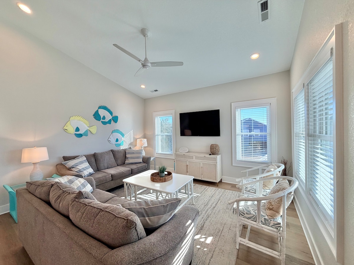 *NEW* Pelican Palm - Nestled in the Heart of KDH! - Houses for Rent in ...