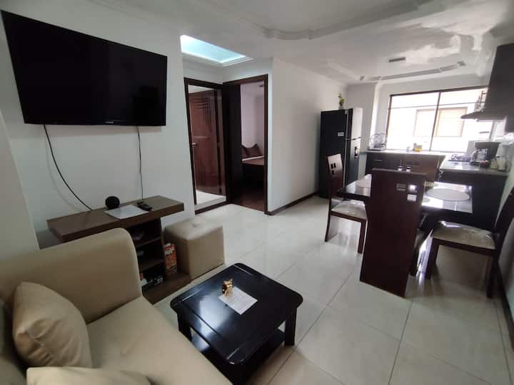 2-bedroom Apt With Large Parking - Cuenca