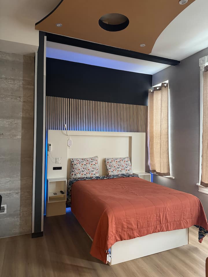 Welcome To Our Studio D - Rockford, IL