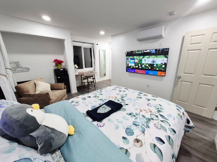 King Room In Tt House & Garden - San Jose, CA