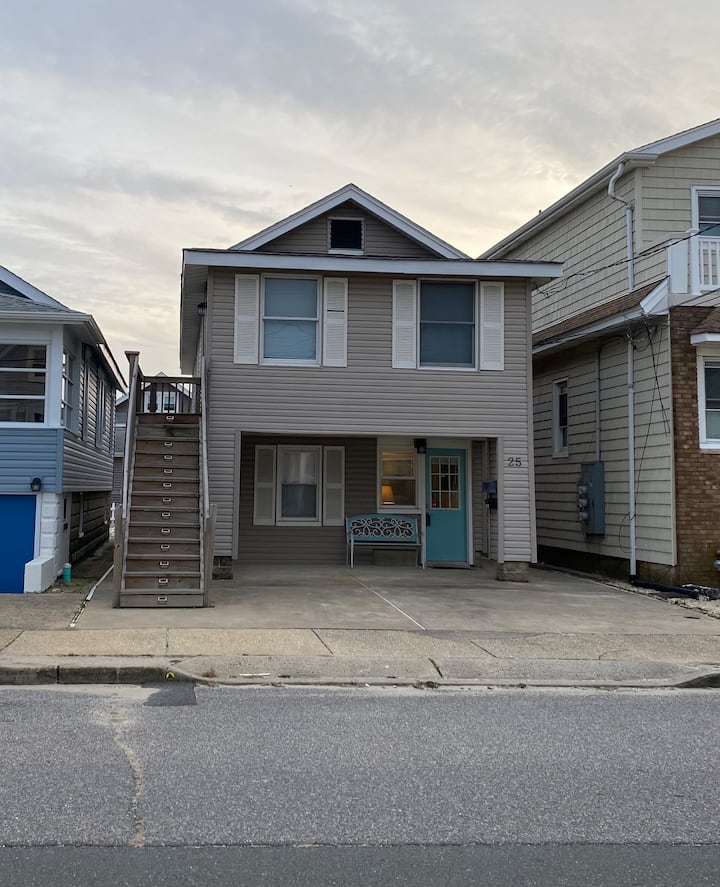 Seaside Park 3br (Unit B) | 7 Houses To Beach - Seaside Park, NJ