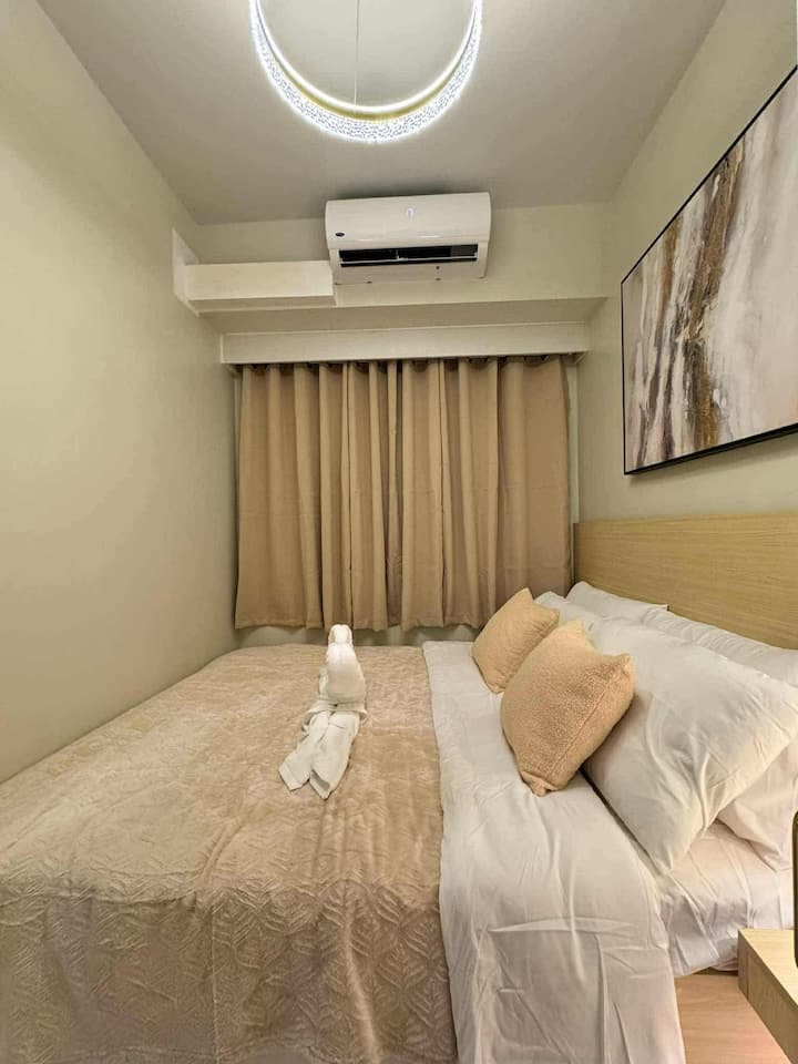 Moa Elegant Condo With Balcony, Pool And Internet - Pasay