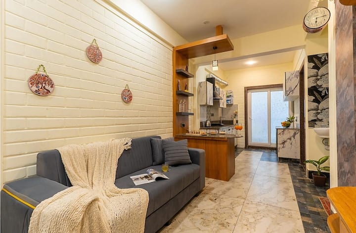 Luxurious 4 Bhk Apartment In Rishikesh - 