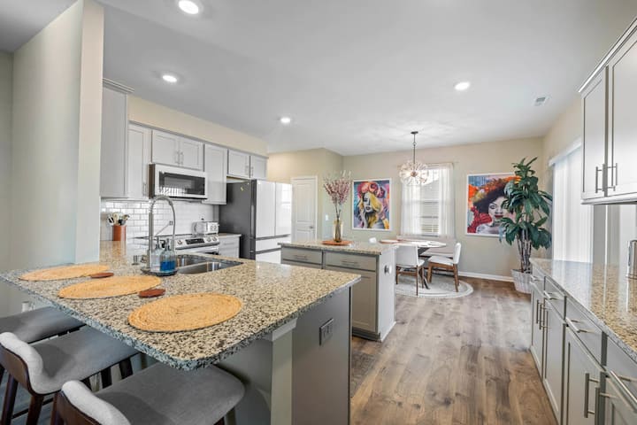 Family Friendly 4br Near Fort Bragg - Fayetteville