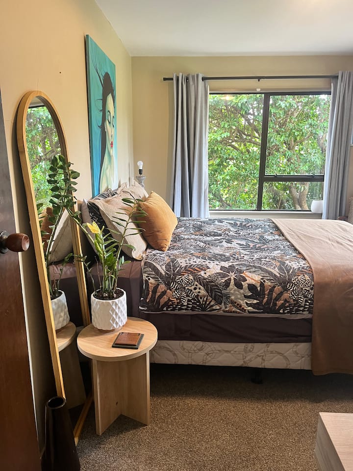 Hanmer Springs Alpine Room. - Hanmer Springs