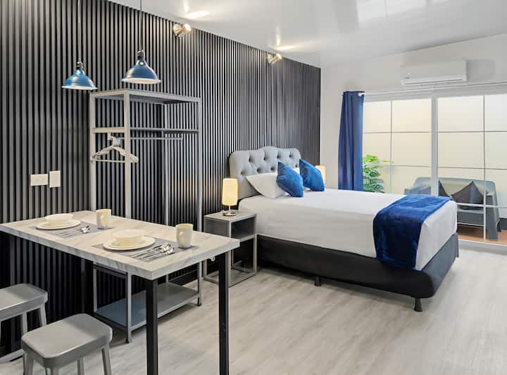 Acogedor • Art Luxe | Cozy | 2p + A/c + Parqueo - Guatemala City