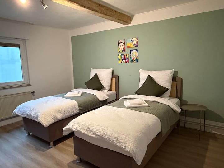 4 Zimmer - 2 Apartments - 6 Betten - Januhomes - Greifenstein