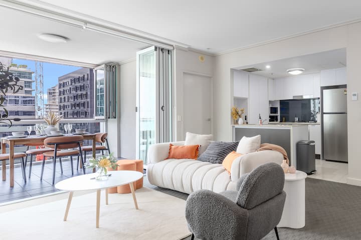 Gorgeous Views 2br City Apt W/ Pool, Parking, Gym - Brisbane