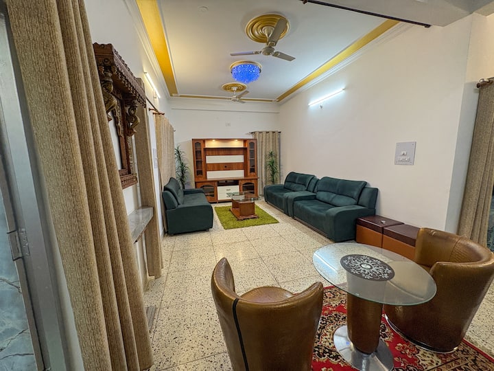 Cheerful Bunglow - Bhopal