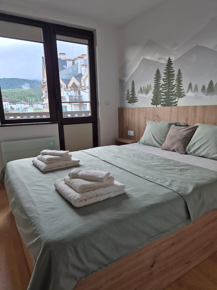 Cozy Mountain Condo W/ Terraces & Mountain Views - Bansko