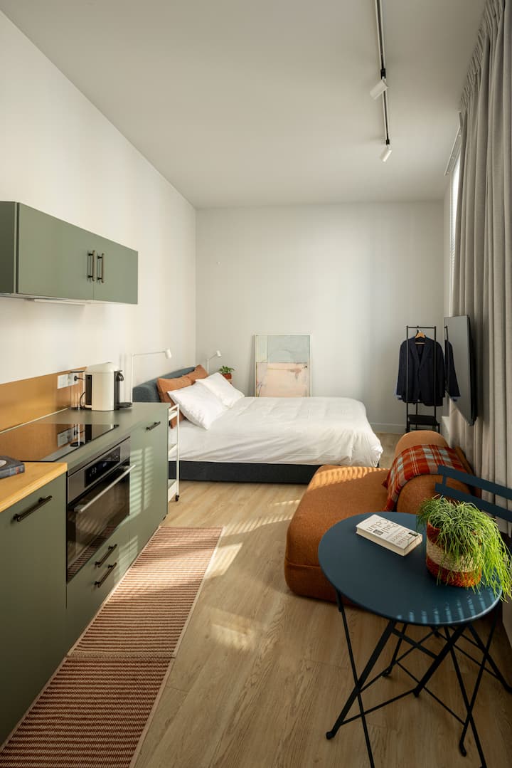 Suites With Hotel Service (Cleaning, Assistance). - Brussels