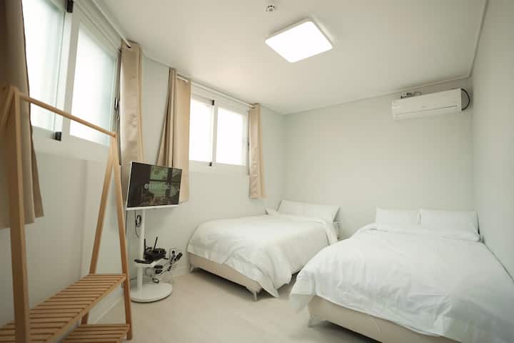 독채 테라스 하우스｜토성·남포역｜최대 8인｜픽업 가능｜Novus - Busan