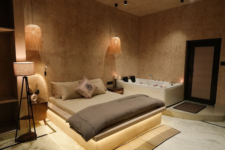 Casa-boho | 2bhk Mediterranean Stay With Jacuzzi - Jaipur