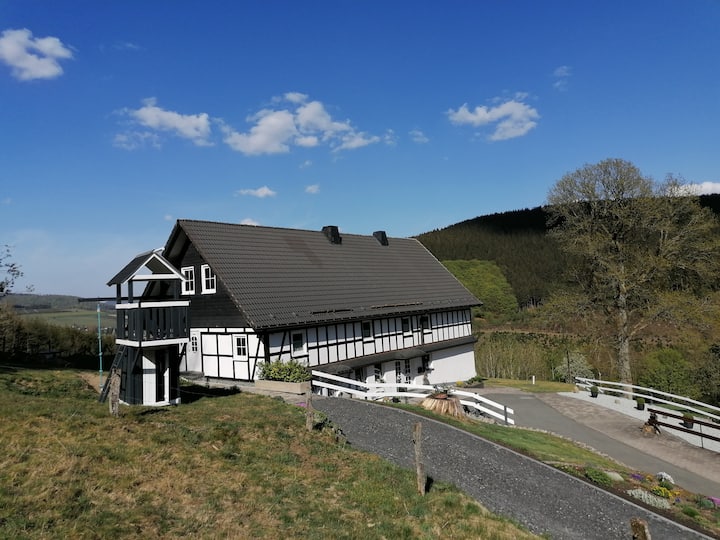Ferienwohnung Almzeit-sauerland
Hier Hast Du Zeit! - Schmallenberg