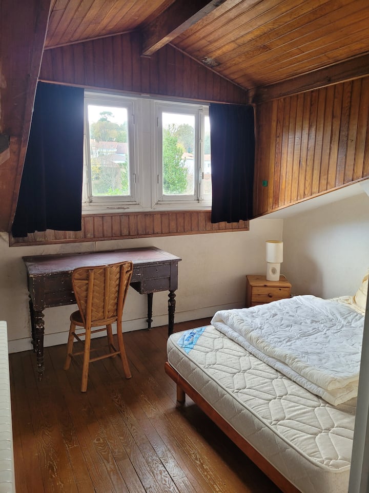 Duplex Lumineux Dans Un îLot De Campagne - Anglet