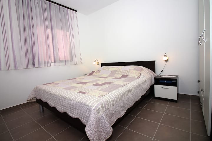 1bedroom Apartment In Tisno (2+0) - Murter