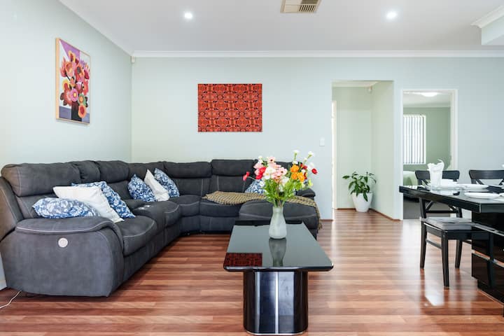 Queen's Residence - Close To Perth Airport - Riverton, Australia