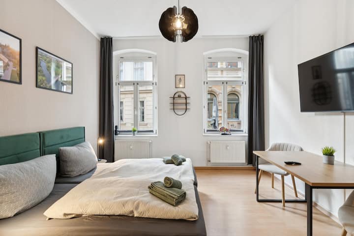 Larooms - Ku11 - Voll Ausgestattet - Zentrale Lage - Halle (Saale)