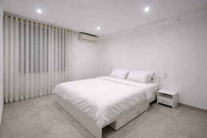 Modern F3 Flat With Parking – Ben Aknoun - Algeria