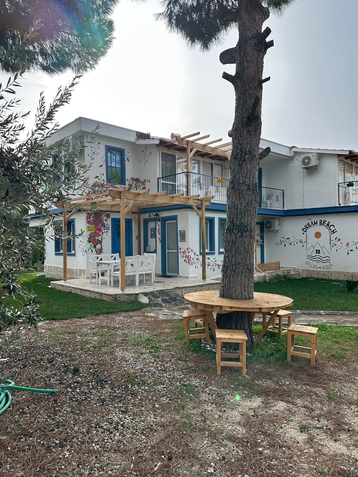 Foça Garden Villa Retreat | Pool Access - Foça