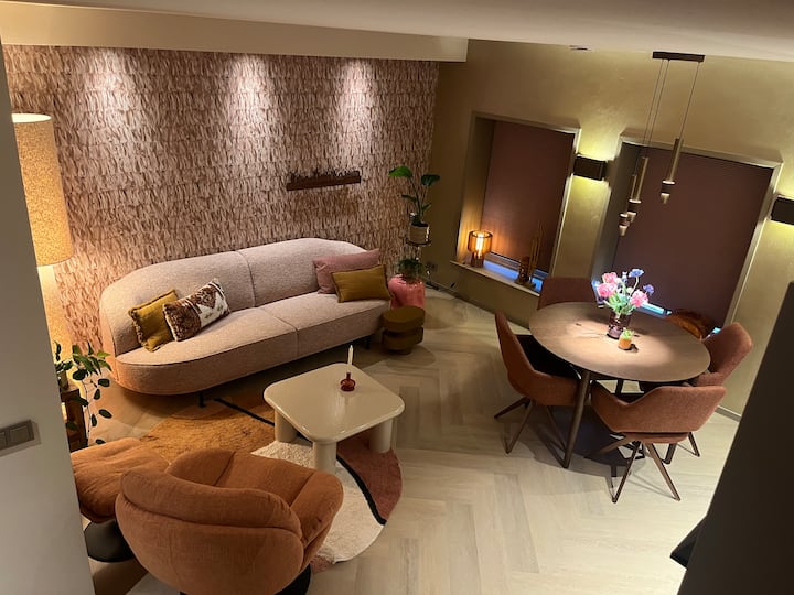 Onder De Markt Van Dokkum - Dokkum