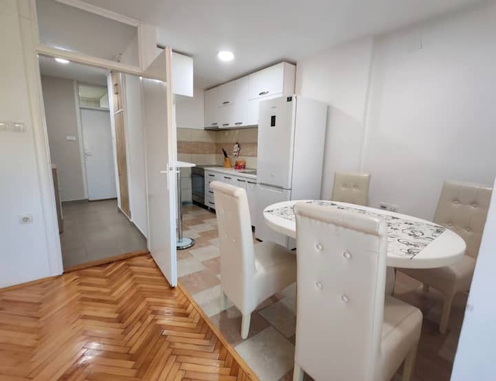 Feel Your Heart With Small Things, Pirot Calls You - Pirot