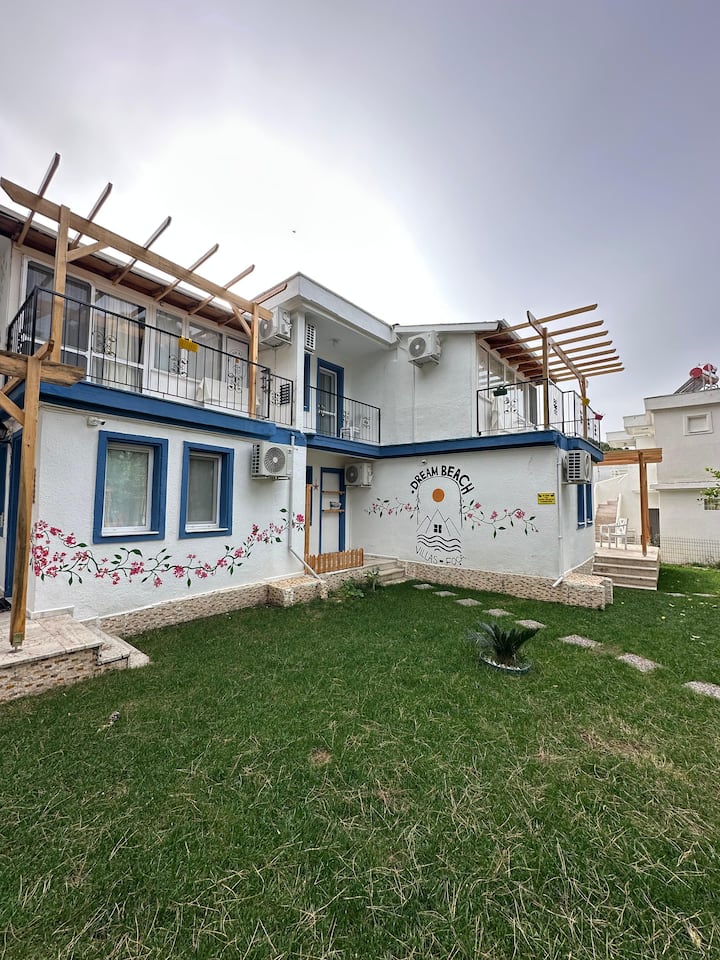 Relax In Foça: Garden Villa + Pool - Foça