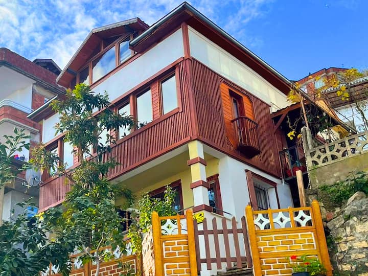 Hacel's Stairs To Wooden Comfort - Ordu