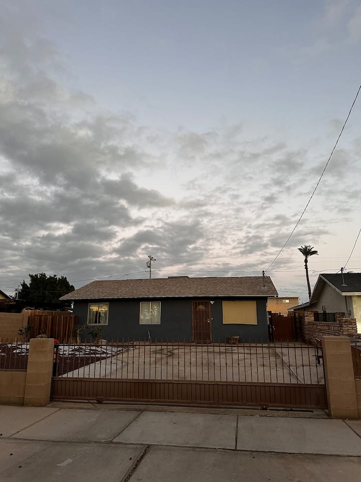 Newly Furnished Peaceful Comfy Casa - Yuma, AZ