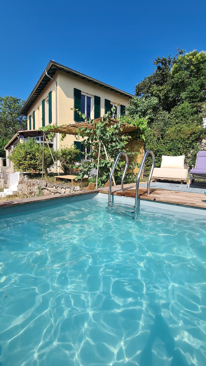 Appartement De 35 M2 Dans Maison Avec Piscine - Grasse