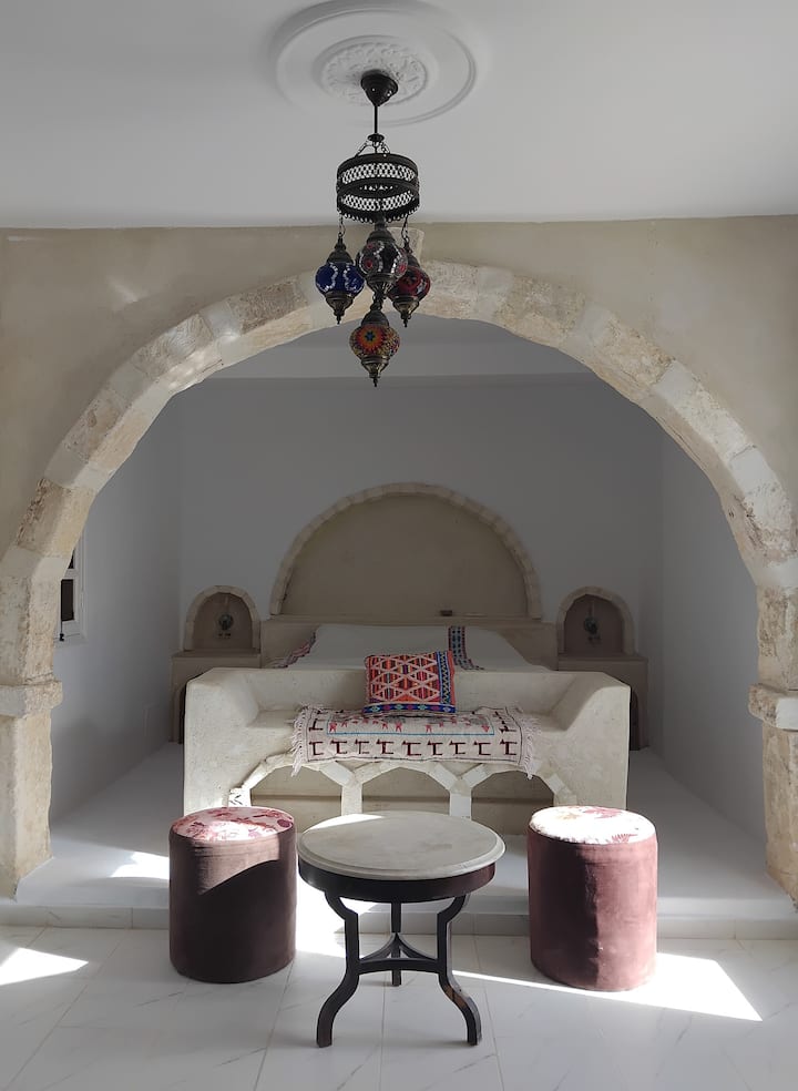 Grande De Suite Guellala, Avec Terrasse Privée. - Djerba