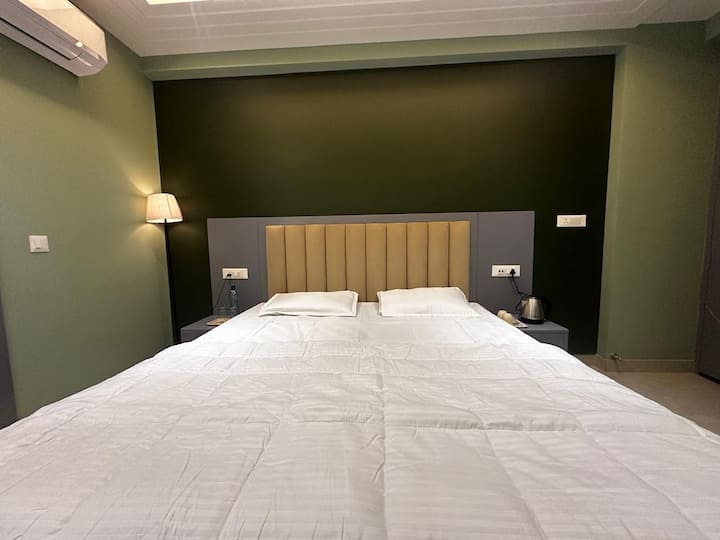 Modern Luxury Near Taj Mahal - Agra