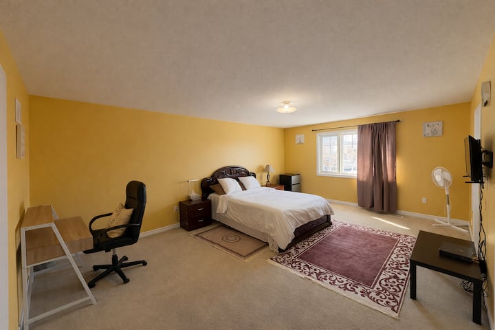 Private Ample Suite W/bath In Brampton Shared Home - Brampton