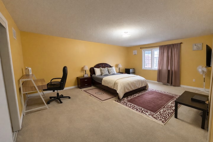 Private Ample Suite W/bath In Brampton Shared Home - Brampton