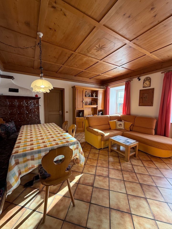 Nariana Guest House: Calore E Storia Di Famiglia - Ziano di Fiemme