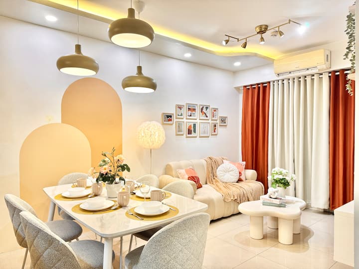 2-br Aesthetic Suite | Karaoke| Near Moa & Airport - Metro Manila