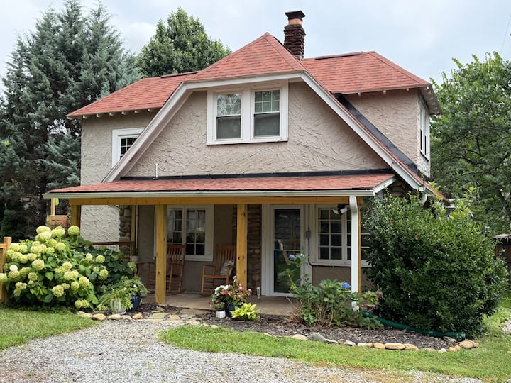 Grovemont Cottage - Historic Cottage 15 Min To Avl - Swannanoa, NC
