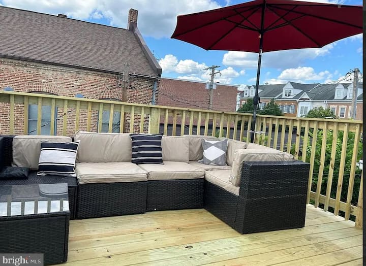 Cozy Urban Space With A Plenty Of Space. - Baltimore, MD