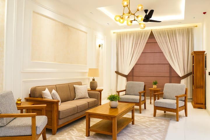 Modern 6 Br House In Lahore Dha Phase 6 Near Raya - Lahore