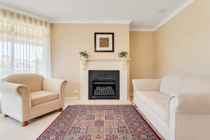 Canning Vale 2-bedroom Guesthouse - Mount Pleasant