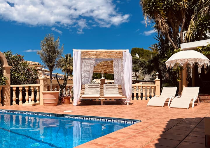 Peaceful Mediterranean Villa In Dénia - Dénia