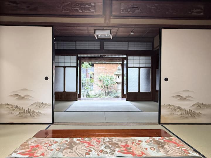 駅徒歩3分｜心斎橋・難波まで20分｜築百年伝統家屋｜約300m2一棟貸切｜檜風呂｜日本庭園3つ - Sakai