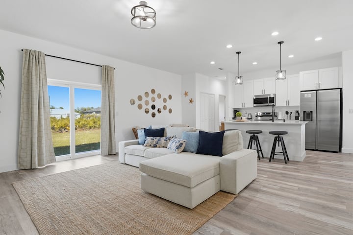 Beautiful Vacation Home In Port Charlotte - North Port, FL