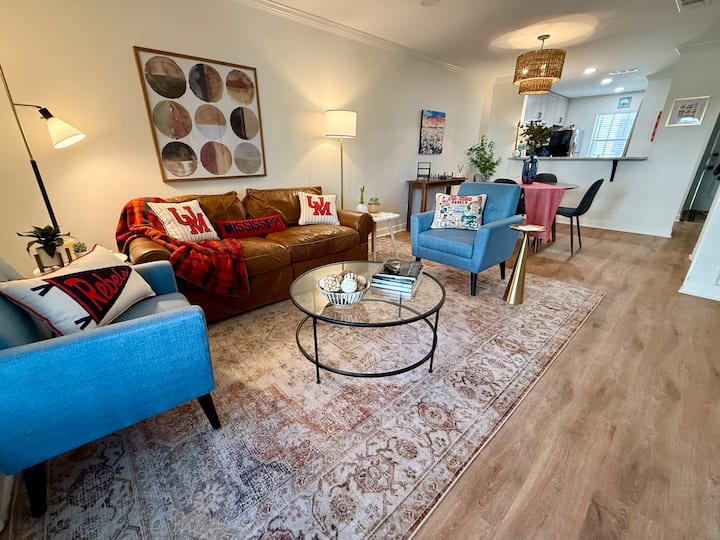 Grove Walk Getaway ~ Walk To Campus! - Oxford, MS